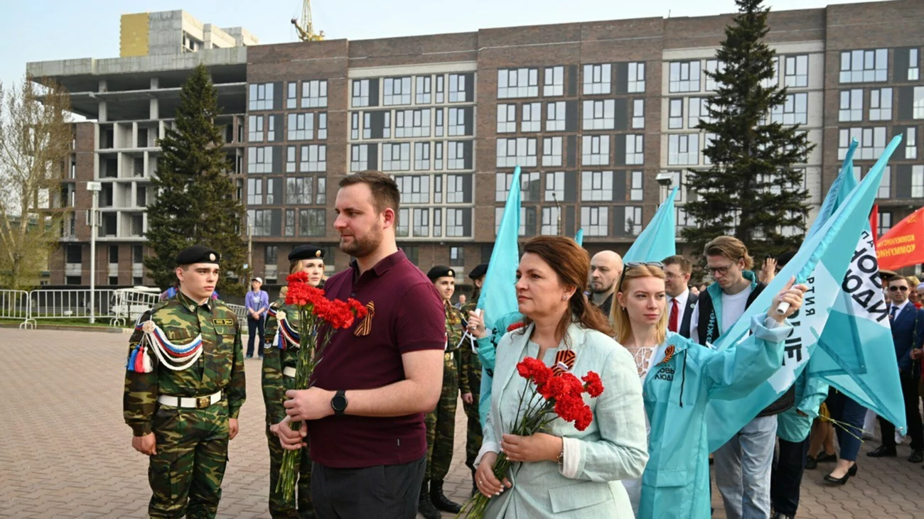 Партия "Новые люди" организовала праздник для барнаульцев в честь Дня ...