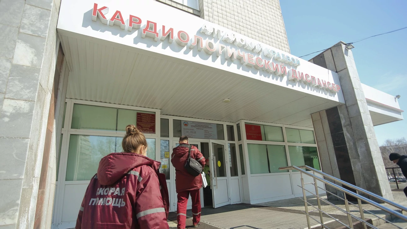 Экс-замглавврача алтайского кардиодиспансера пробует вернуться на ...